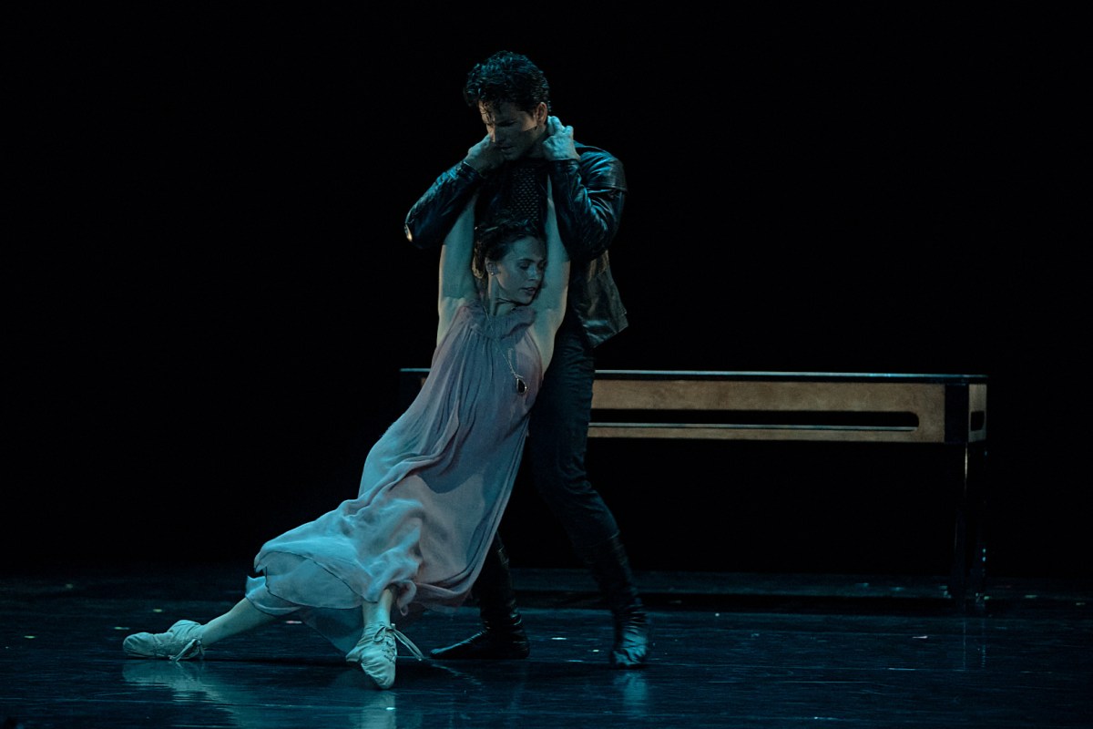 Hamlet, a tragedy in dance – susan walker's artsblog